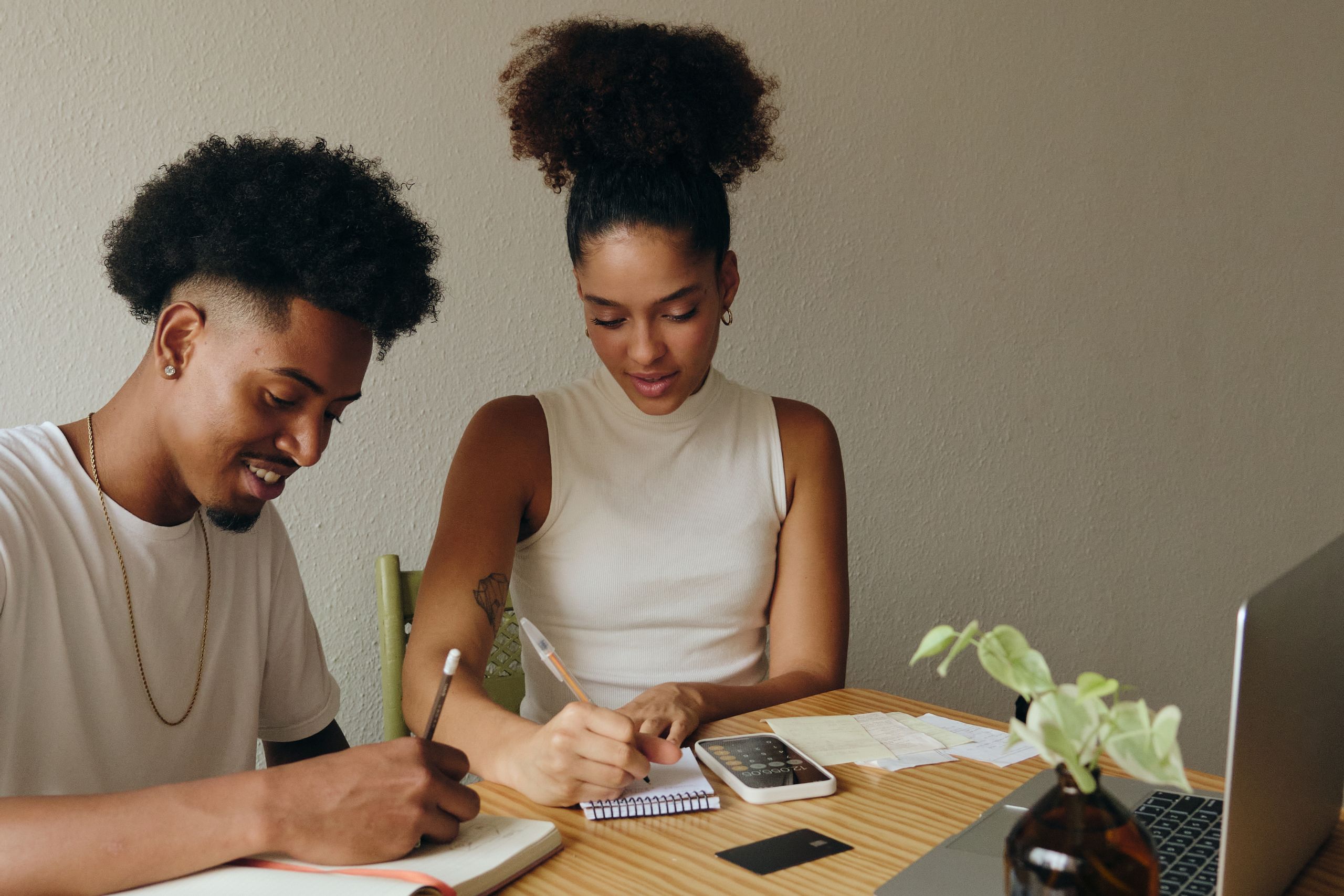 DHM Research - Oregonians on Personal Finances & State Economy